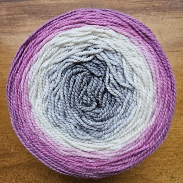 Helm's Deep - Ursula Gradient Cake | A Hundred Ravens